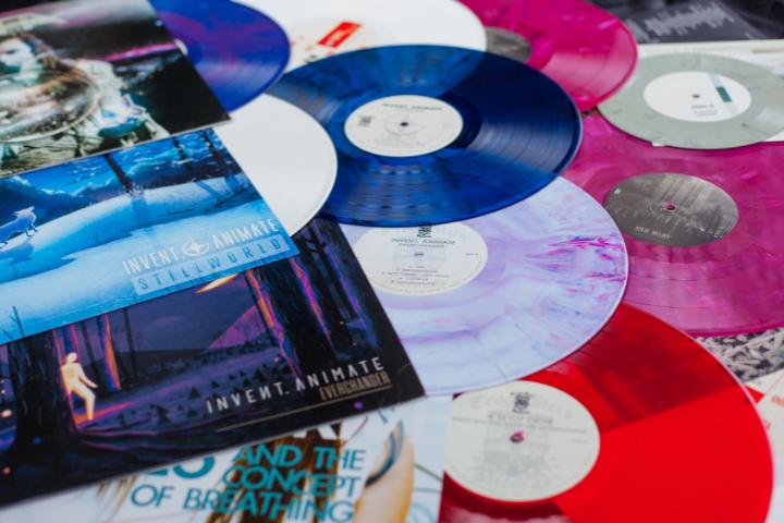 Vinyl – Merchbucket.com